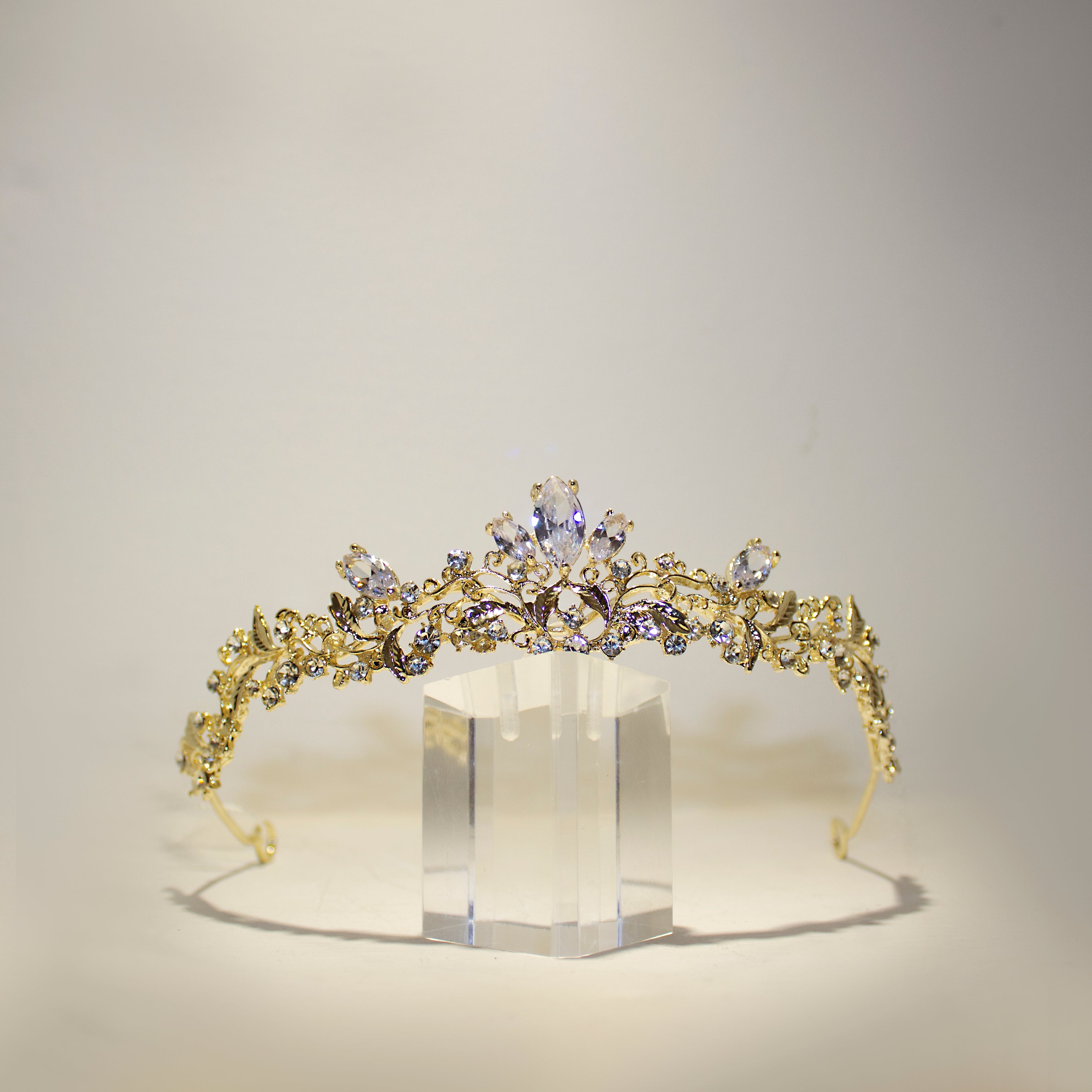 tiara7.2_3178x.jpg?v=1702766487